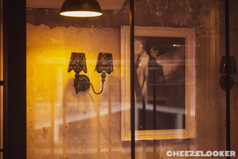 ชวนไปเช็คอิน "BLACKMOON" ROOFTOP BAR ย่านอารีย์ที่มีดวงจันทร์เป็นศูนย์กลาง!